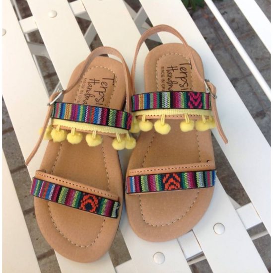Παιδικά δερμάτινα σανδάλια boho chic με εθνικ τρέσσα και κίτρινο πον ...